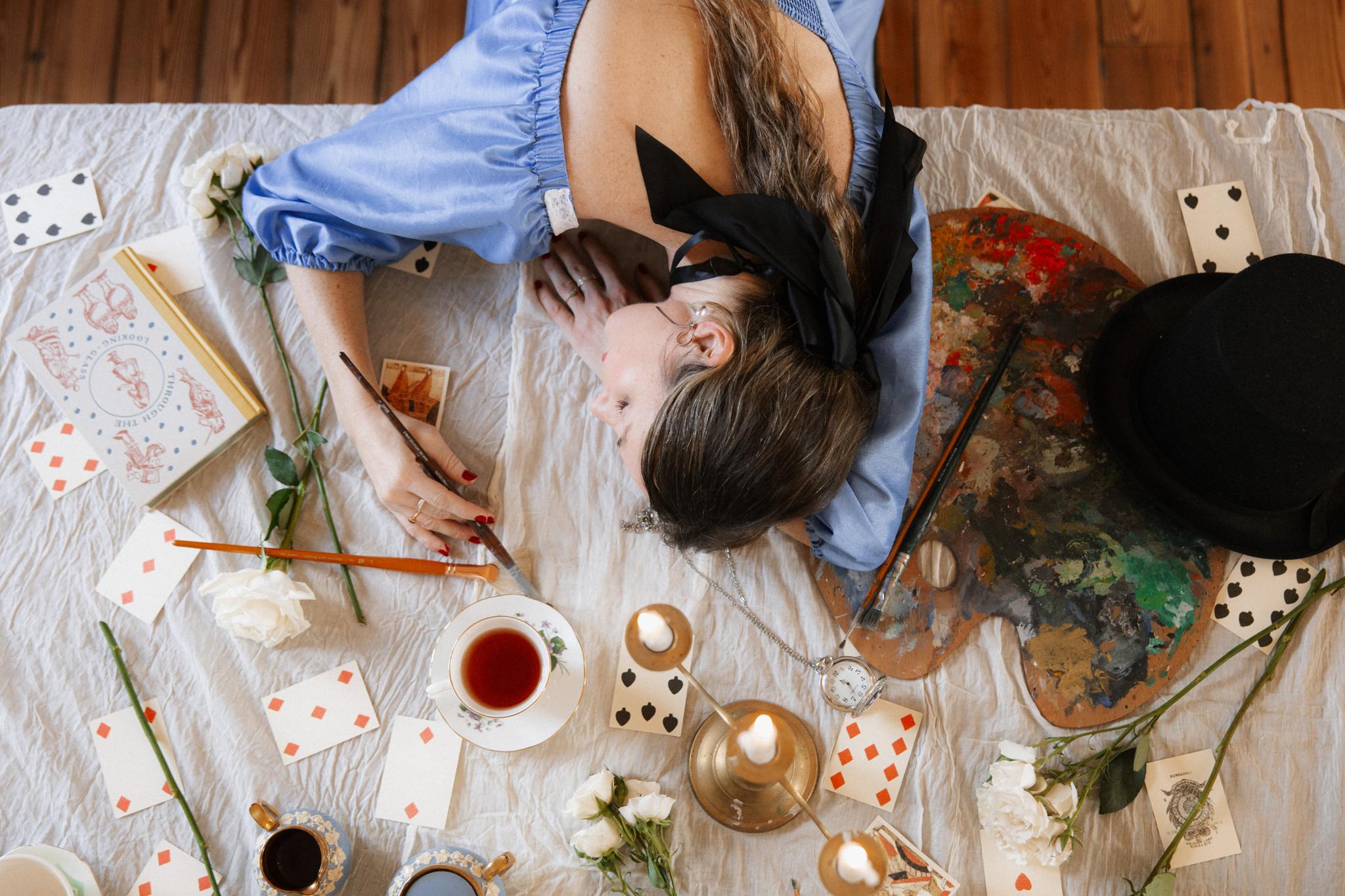 DOWN THE RABBIT HOLE - GoTidbits